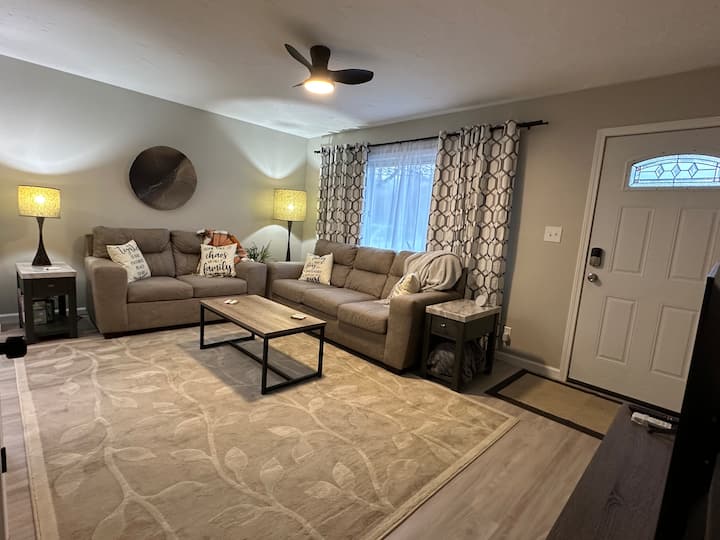 Cozy Cottage Close To Beach - Mentor, OH