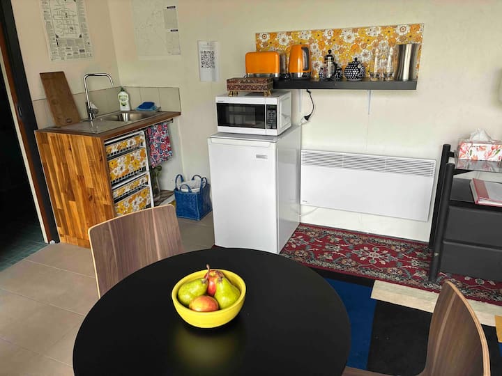 Creek Art Studio - Stylish, Accessible Retreat - Braidwood