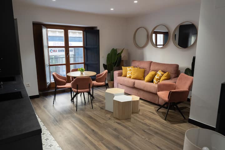 La Carrera 7 - 1º - Parking Option - Jaén, España