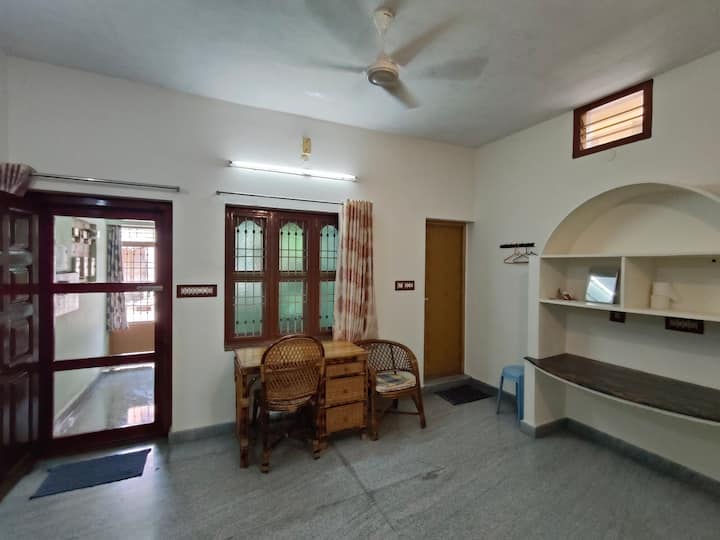 Greenhouse Near Ramana Ashram Ac/ Wifi-groundfloor - Tiruvannamalai