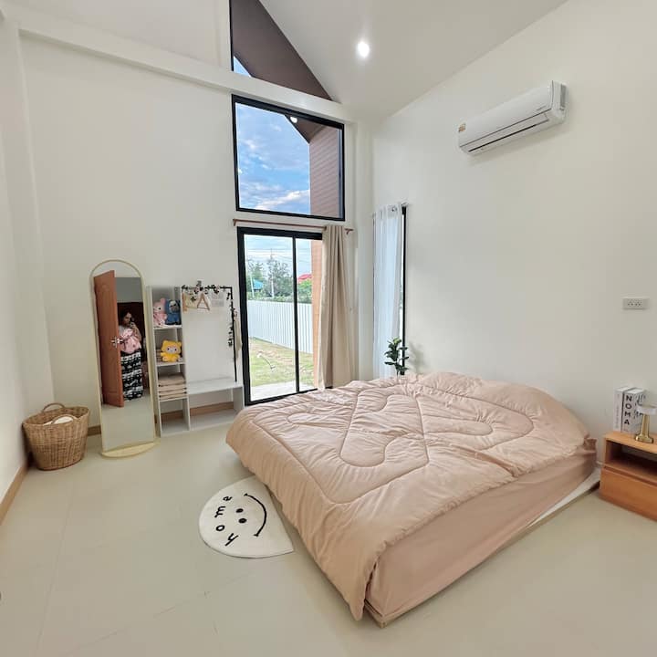 Rooma1 With Bathroom Inside - Lampang
