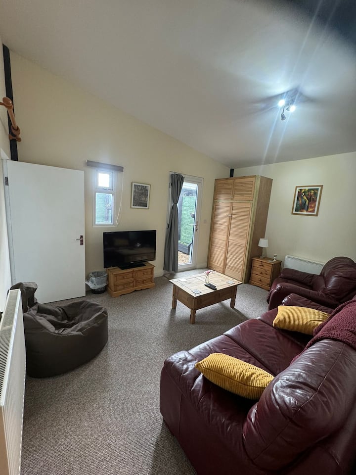Converted Barn In 14 Acres Equestrian Home Ev - Canterbury