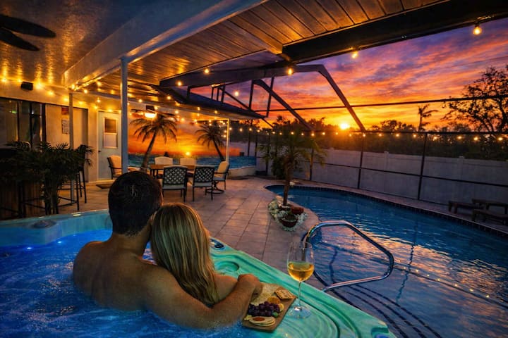 Gulf Coast Escape/pool, Hot Tub, Sleeps 12, Pets - Holmes Beach, FL