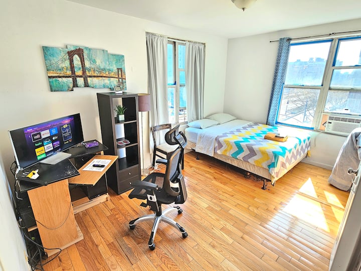 Queen Size Room Minutes From Manhattan - New York City