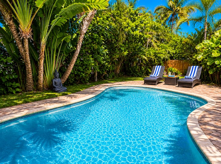 Palm Breeze Retreat  Tropical Pool Oasis - 博卡拉頓