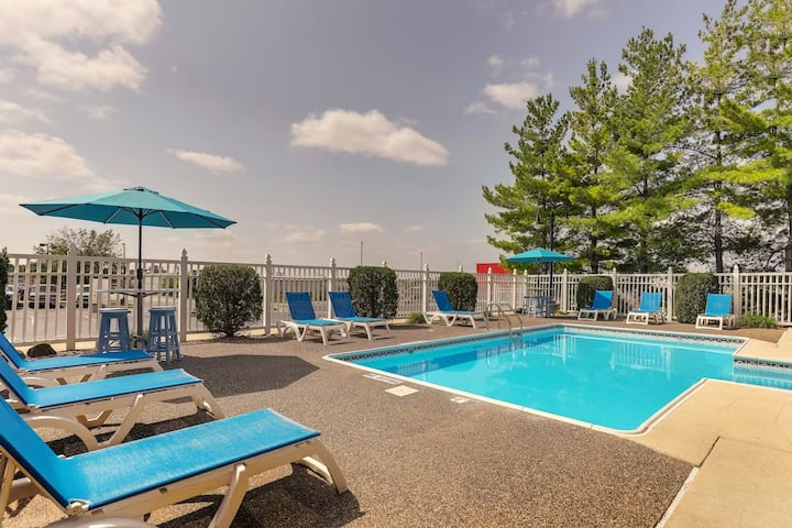 Cozy Deluxe 2 Double Stay! Stoney Creek | 4 Units - Quincy, IL