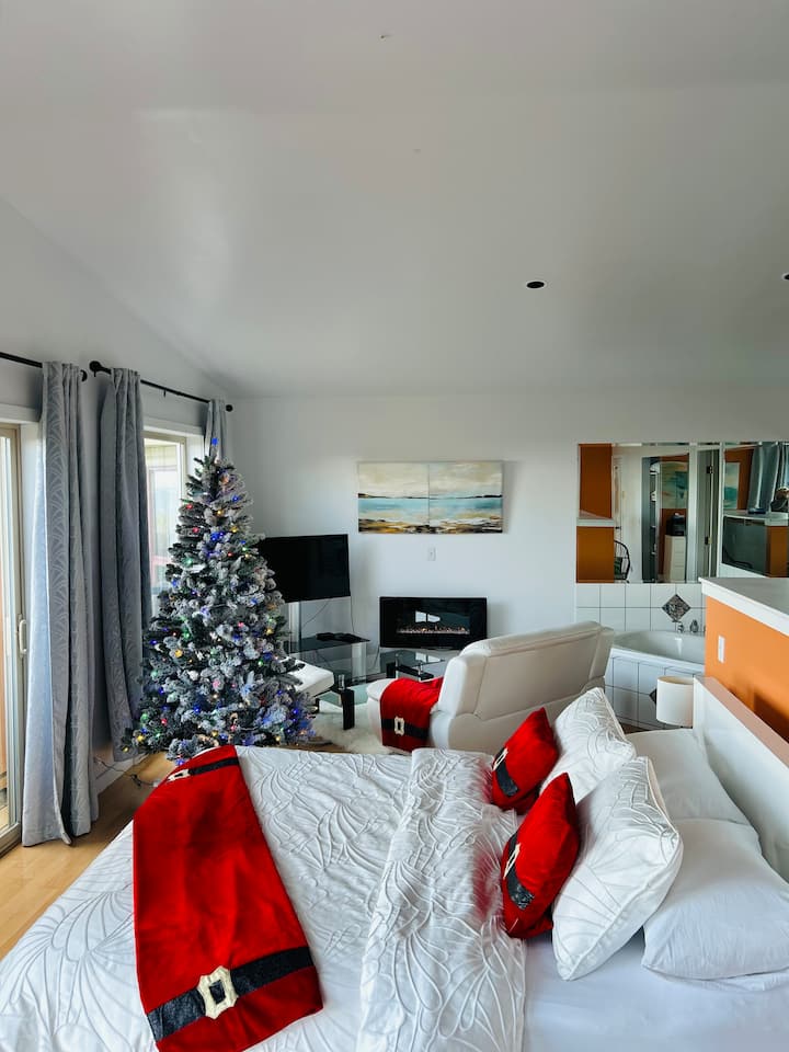 Ocean&mountain View Retreat,hot Tub,jacuzzi,garden - Salt Spring Island