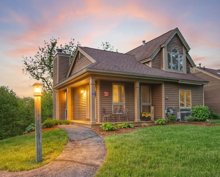 Serene 2 King Bd Villa, Fireplace, Near Spa, Golf - Illinois