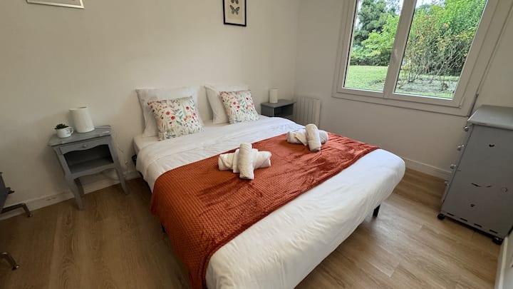 Appart Familiale, 6 Pers. Avec Parking, Paris - Rosny-sous-Bois