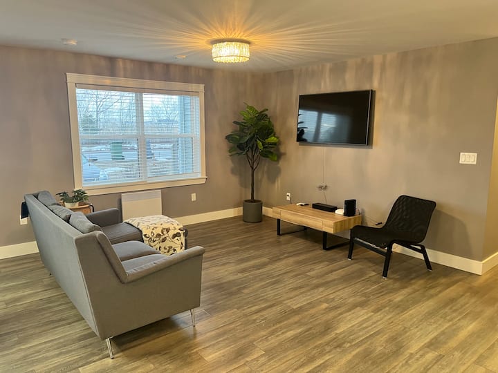 Modern 2 King Beds Close To Hospital&all Amenities - Charlottetown