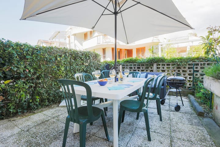 Mare-barbecue [4 Adulti+2 Bambini] Beach To 5 Min. - Massa