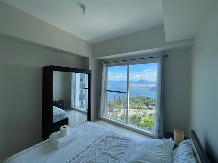 Wind Residence Tower 4 - 1br With Taal View - Tagaytay