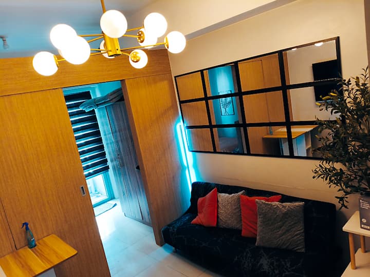 5 Minutes Walk To Mall Sm North Quezon City Manila - Quezon City