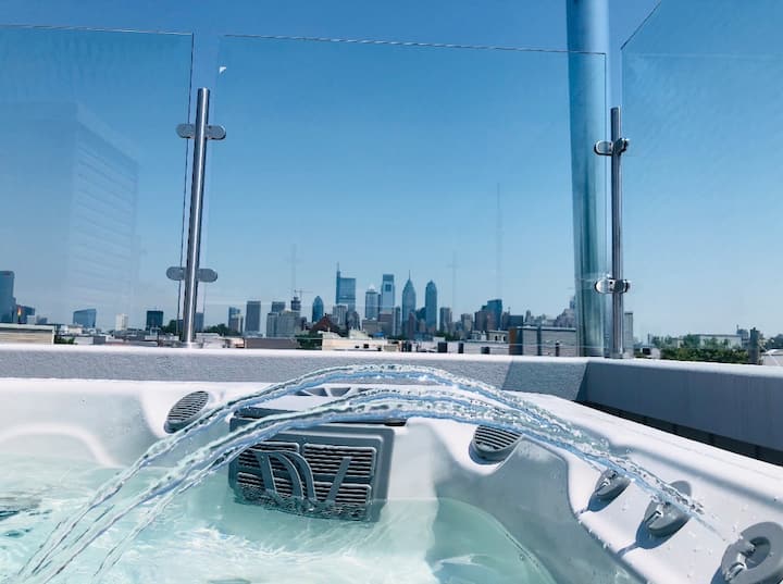 Hot Tub On Roofdeck - Philadelphia, PA