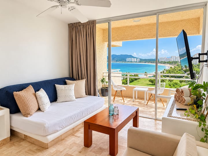 Facing The Sea, With Views Of The Beach And Pool. - Ixtapa Zihuatanejo