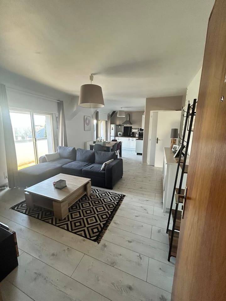 Appartement En Centre-ville - Loudéac