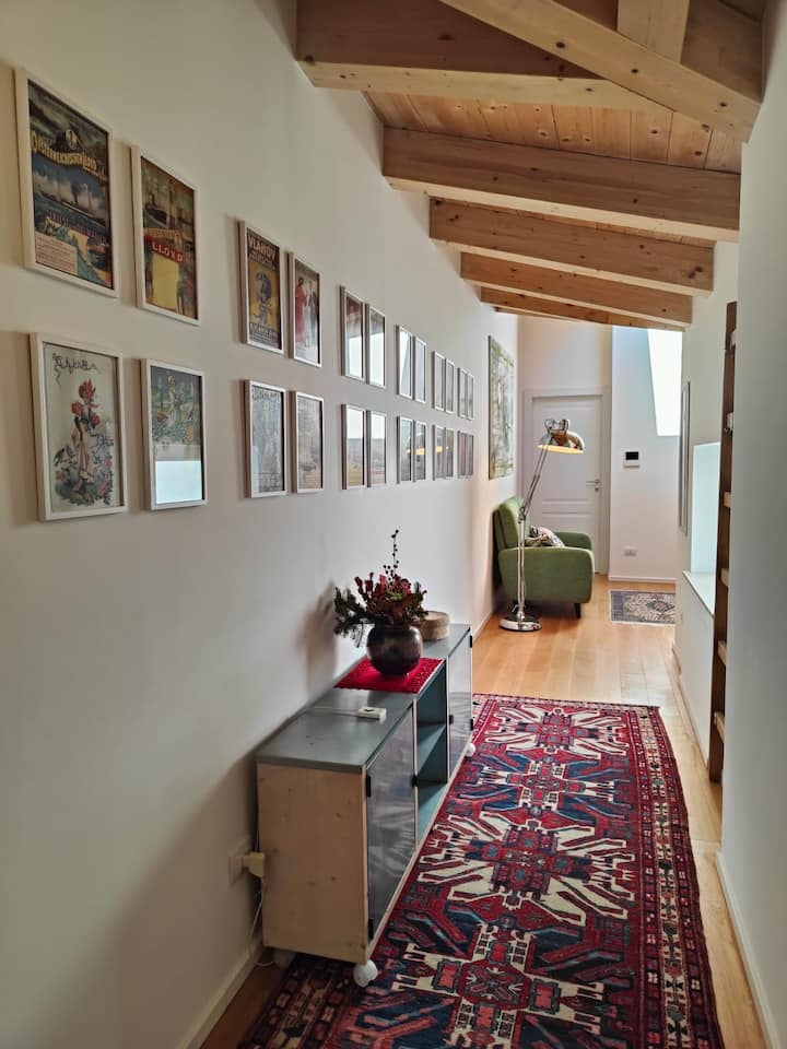 Casa Luca E Gioia | Attico Di Design In Centro - 的里雅斯特