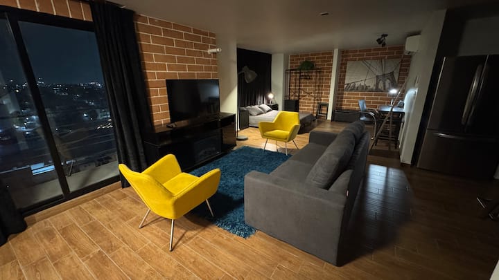 Amplio Departamento En Barrio Antiguo - Monterrey