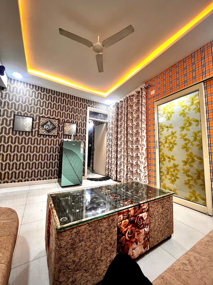 Independent 1bhk Flat | For Couples & Families - Kharar