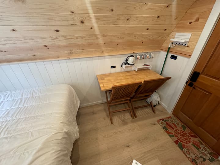 Reds End Cabin - Redmond, OR