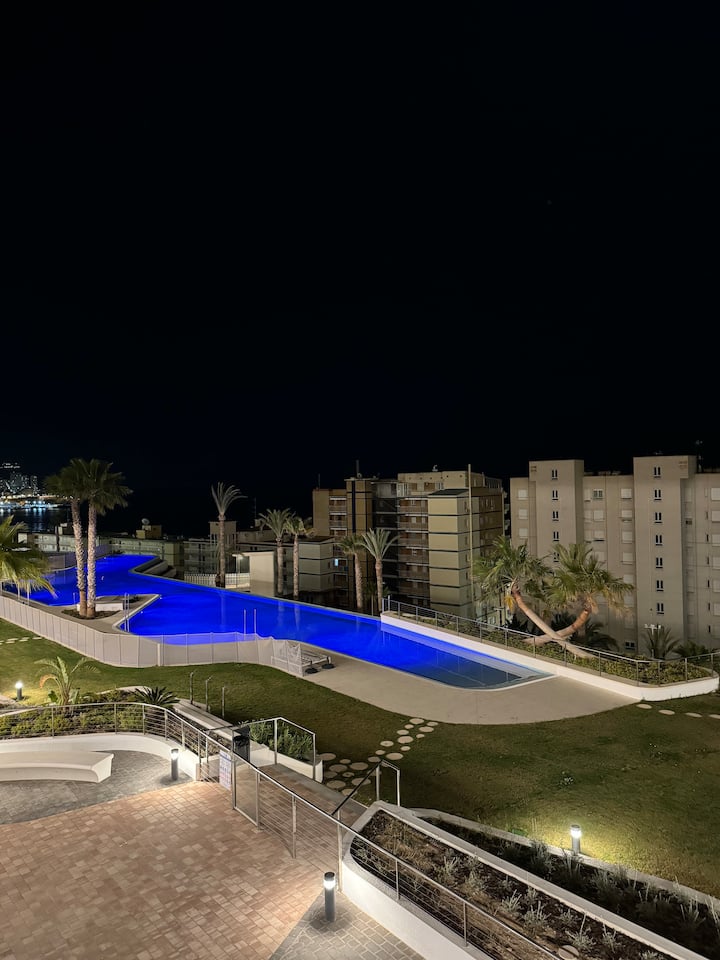 Disfruta Del Azul De Benidorm - Benidorm