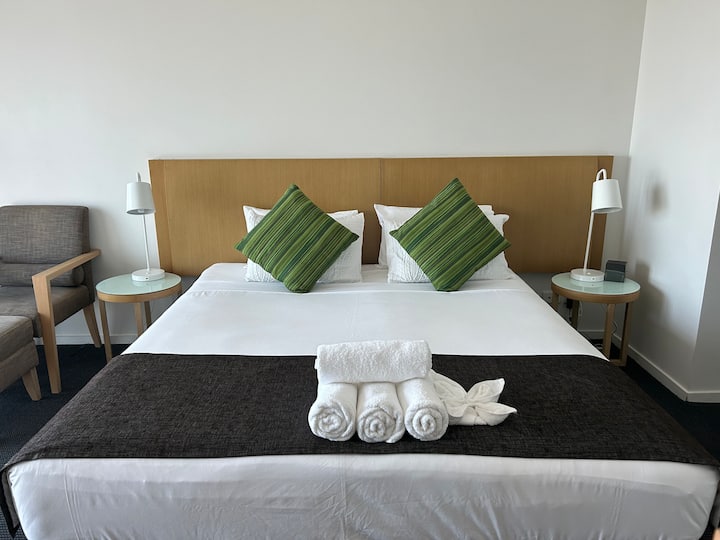 Executive Studio With Private Balcony - Darwin