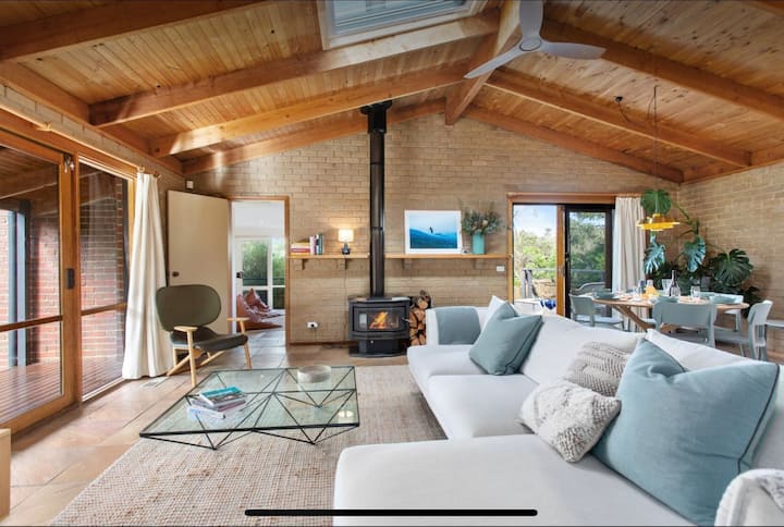 Heyfield House - 70s Charm With Modern Luxuries. - Portsea