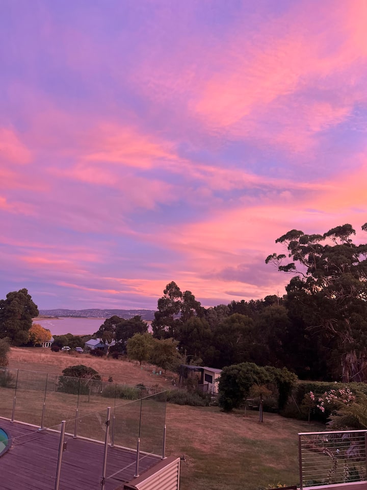 Tamar River Peaceful Nature Escape - Tasmania
