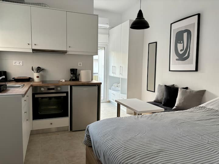 Bright New Small Apartment - Héraklion