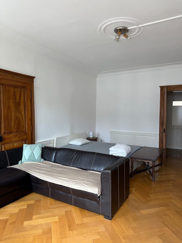 Grande Chambre Privée Au Centre D'avenches - Fribourg