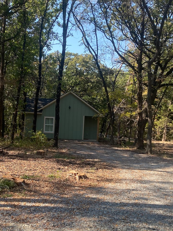 Hunni Hideaway - Bonham State Park, Bonham