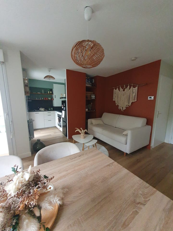 Studio Calme Avec Balcon - Annecy