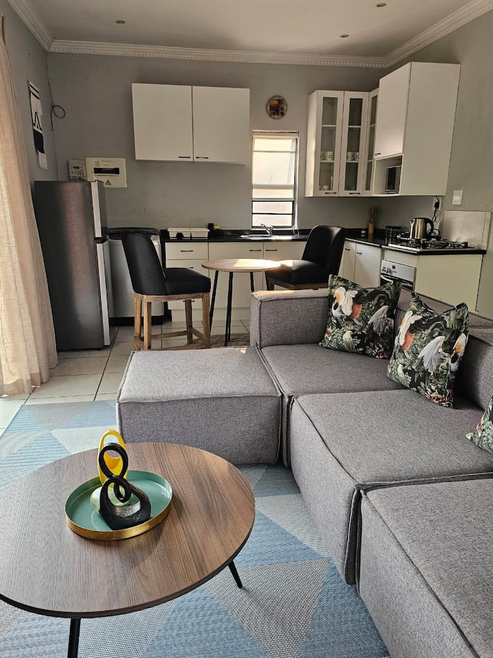 Lanina Self Catering Apartment - Sandton