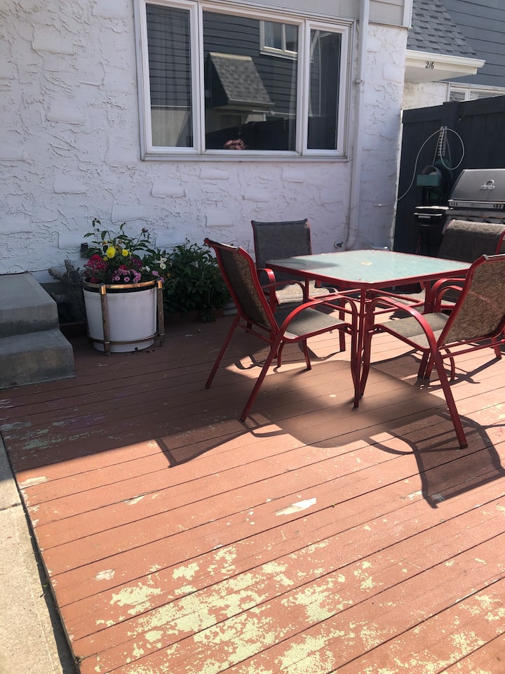 Townhouse Close To West Ed. Mall - Edmonton