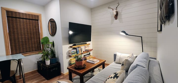 Hickory Mountain Retreat, Yoga Studio + Views - Harpers Ferry, WV
