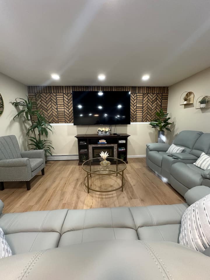 Tranquil Retreat-2 Bed Haven - Cambria Heights - Queens NY