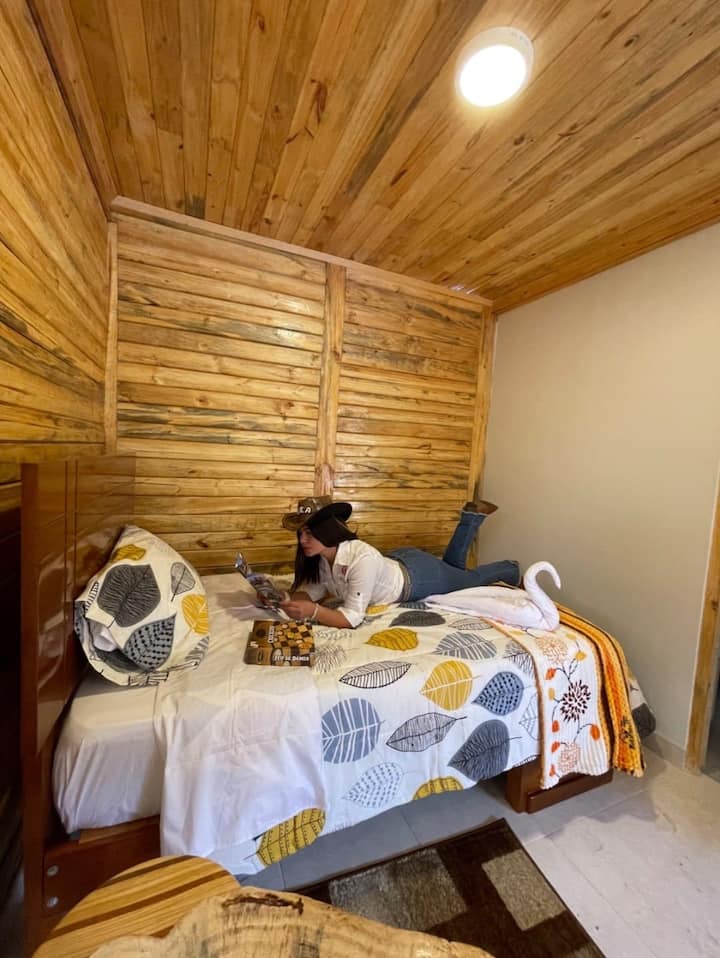 Cabaña Entre Pinos - Habitación - Pasco