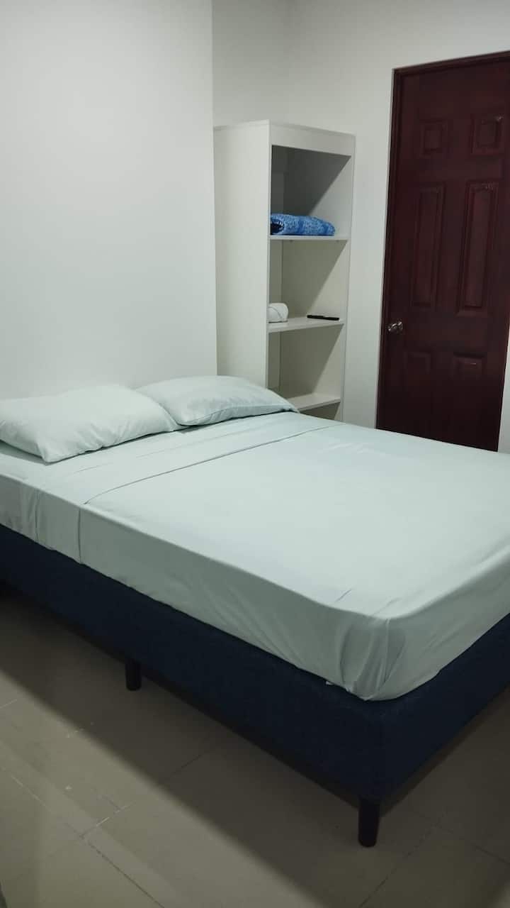 #3 Habitación San José Parque Central Baño Privado - San José