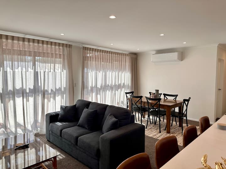 Brand New Home By The Beach - Levin