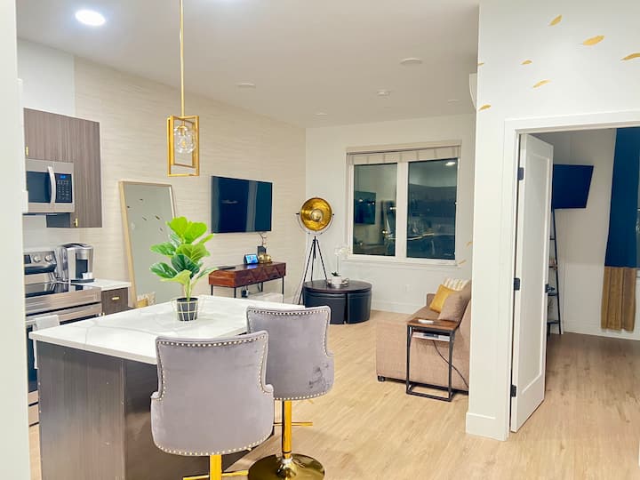 Downtown Baltimore @ Inner Harbor Entire Home - Baltimore, MD