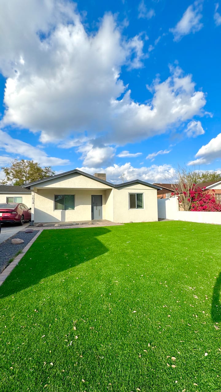 Modern*clean*home! Great Location! Phx 4 Bedroom - Arizona