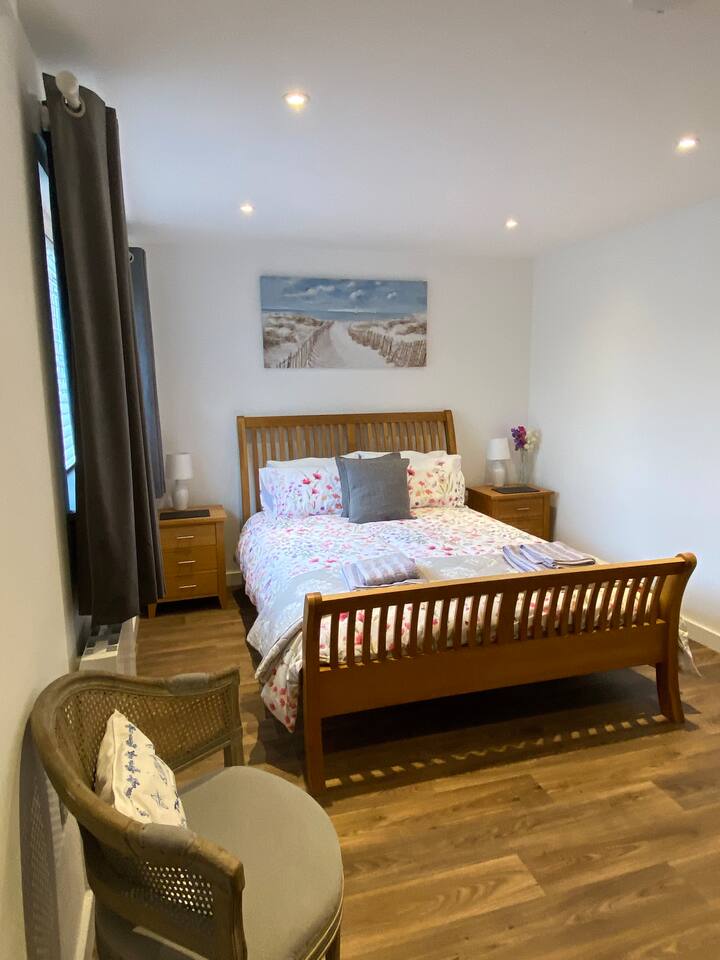Bluebirds Garden Apartment - Padstow