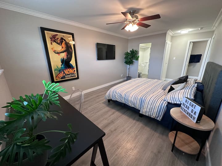 Cute South Bay Condo - Torrance, CA