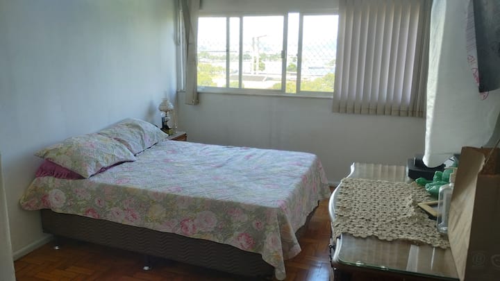 Quarto Suíte Para Uma Ou Duas Pessoas - Glória
