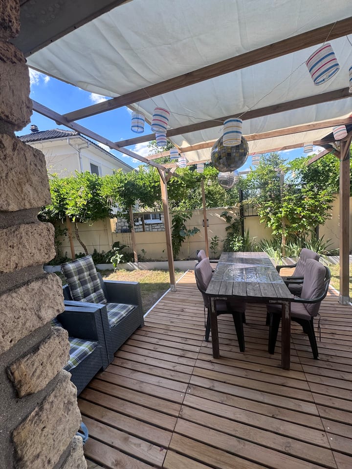 Bas De Villa Avec Jardin Et Parking Privé - Mitry-Mory