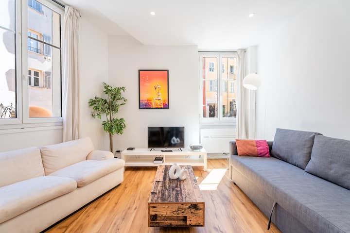 Premium 6 Pers A/c Vieux Nice, Hôtel Le Couvent - ibis budget Nice Californie Lenval