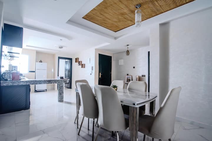 Confortable, Climatisé & Neuf, 4 Chambres 140 M2 - Agadir