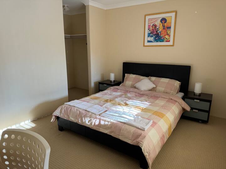 Convenient High Wycombe Gem - Kalamunda