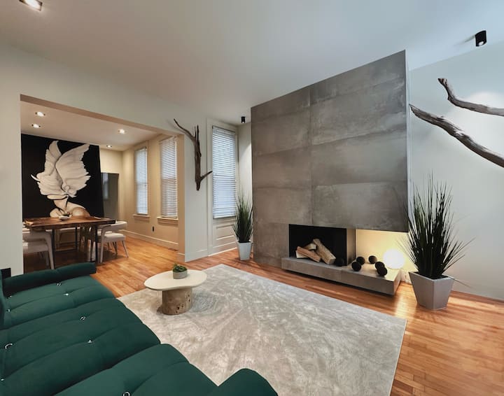 4 Bedrooms • Private Patio • Stylish Central Stay - Pittsburgh