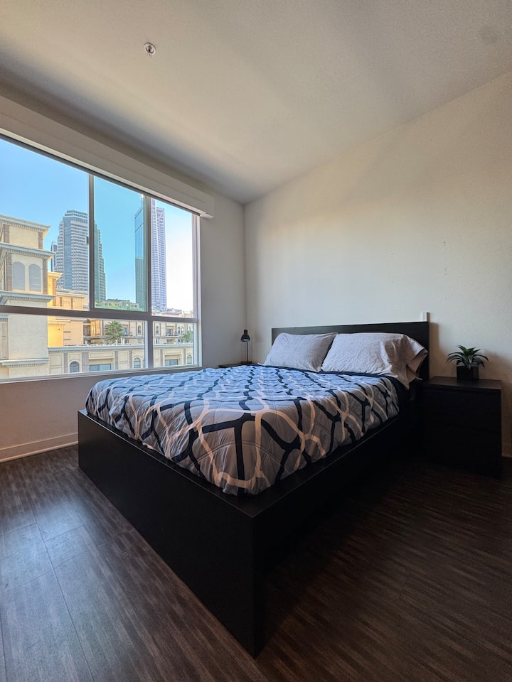 Dtla Studio, Parking, Pool, Gym
(420 Ok Inside) - Little Tokyo - Los Angeles
